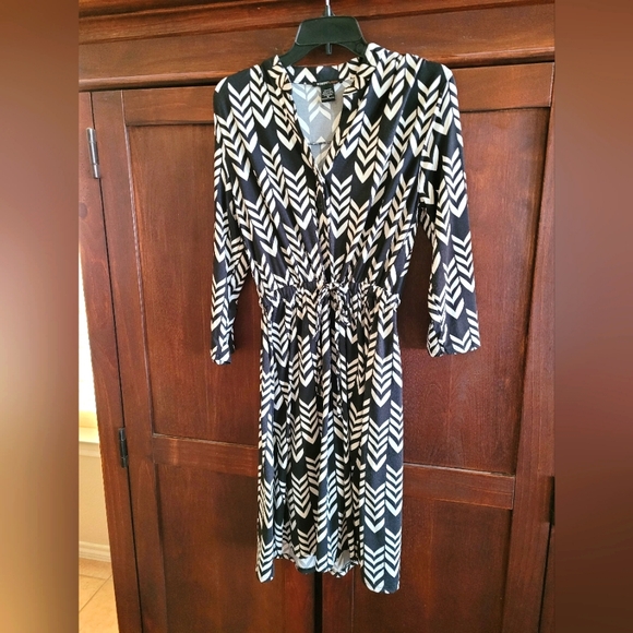 Robert Louis | Dresses | Chevron Robert Louis Dress | Poshmark